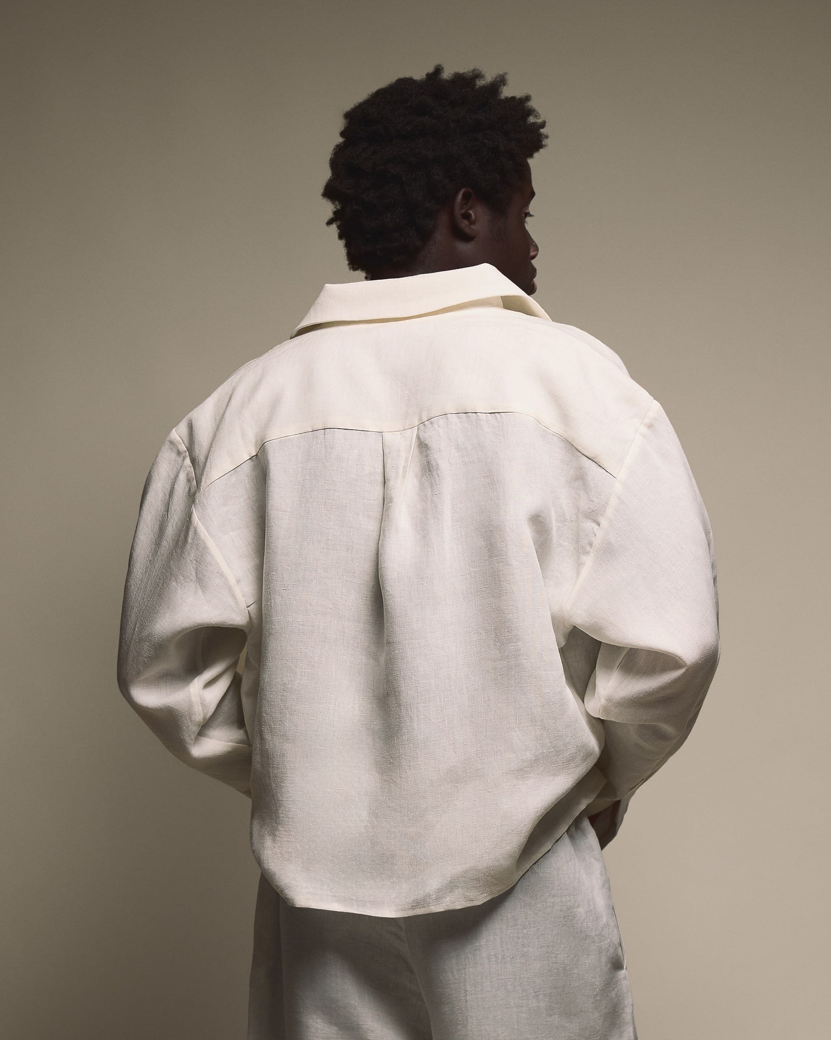 Borderline: AI-Designed Fashion Embracing Sustainability